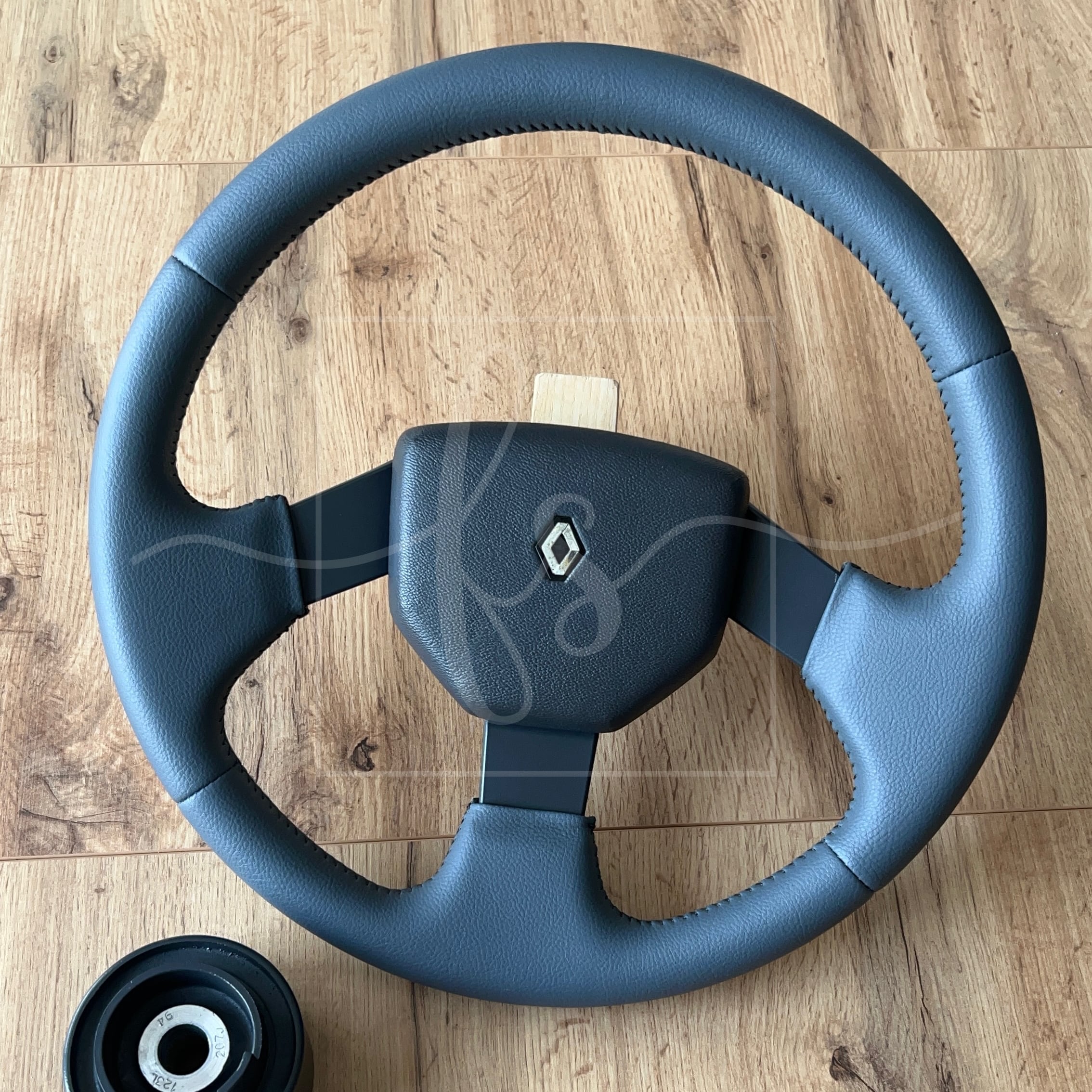 Renault Clio Baccara - La Fabrique du Sellier